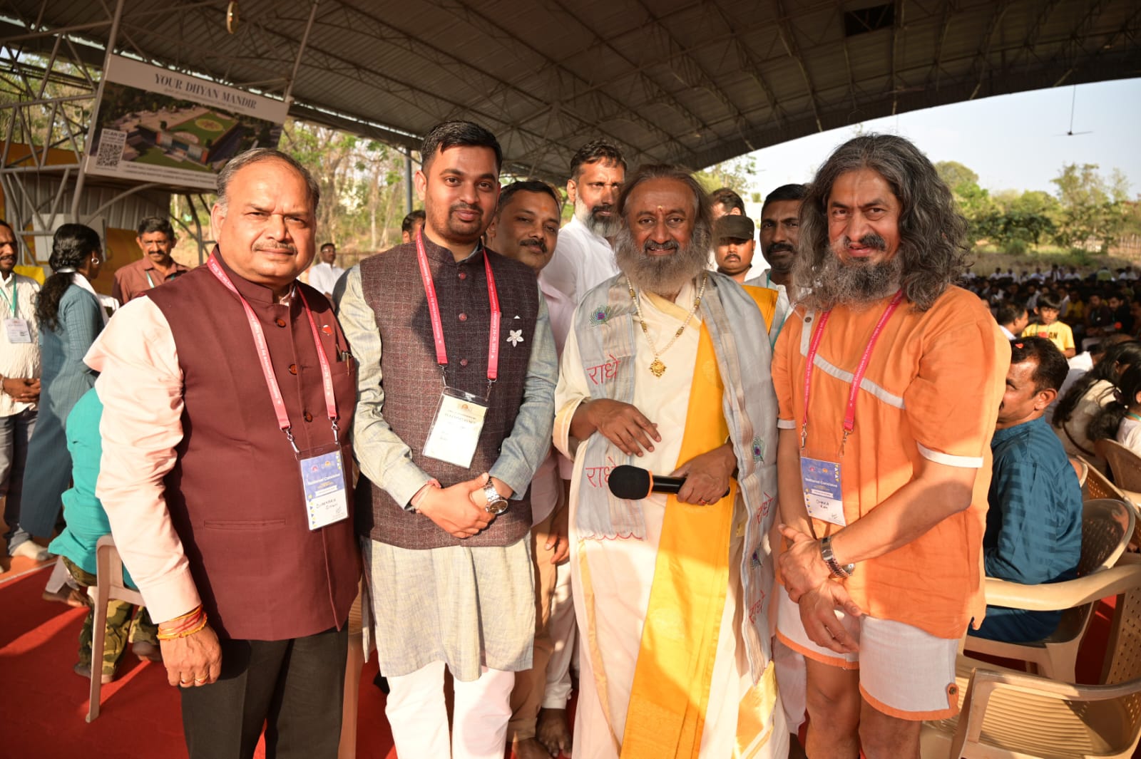 Golden Moments With Sri Sri Ravi Shankar - YogaPeace